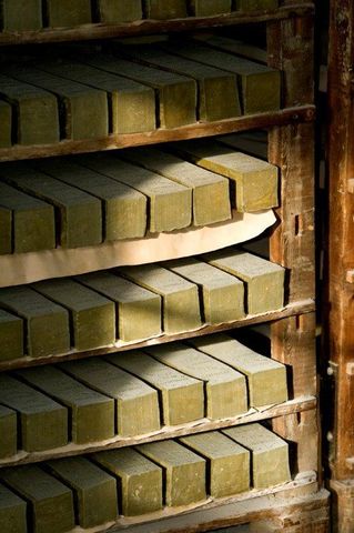 Manufacturé – Le savon de Marseille Marius Fabre - Clara Le Fort